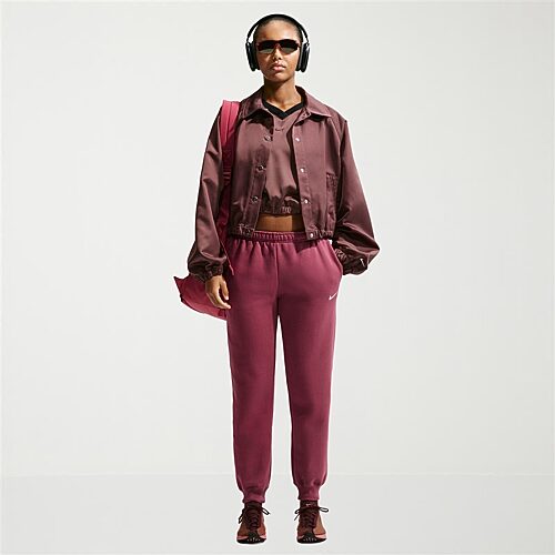 Click here for Nike Womens Regular Fit Jogger Pant  Medium  Pink prices