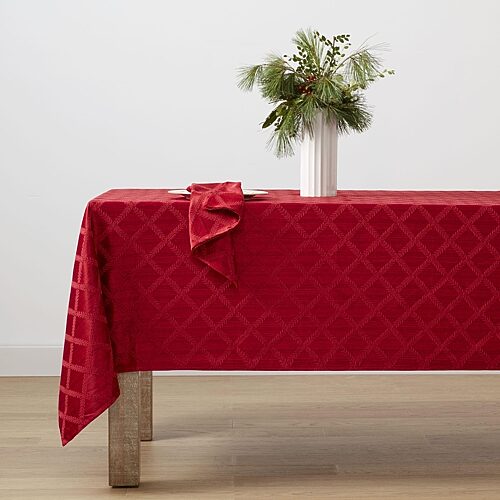 Click here for Lenox(R) Laurel Leaf Tablecloth prices