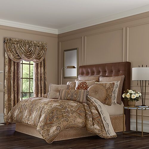 Click here for J Queen New York Luciana 4-Pc. Comforter Set  Cali... prices