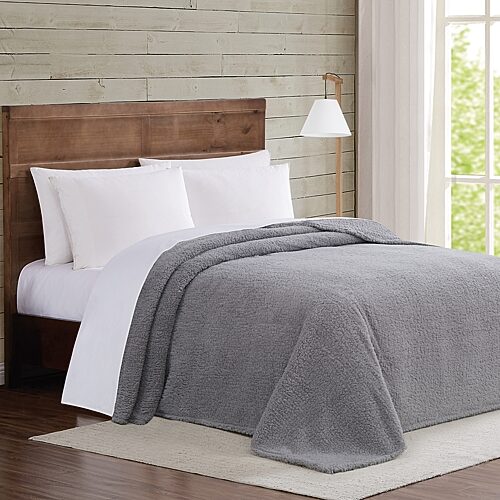 Click here for Brooklyn Loom Marshmallow Sherpa Throw Blanket prices
