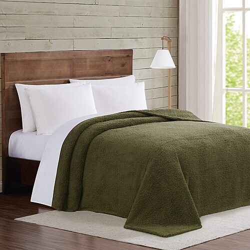 Click here for Brooklyn Loom Marshmallow Sherpa Throw Blanket prices