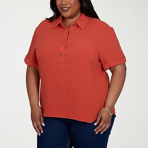 Click here for Plus Size Hearts of Palm Tropical Twist Short Slee... prices