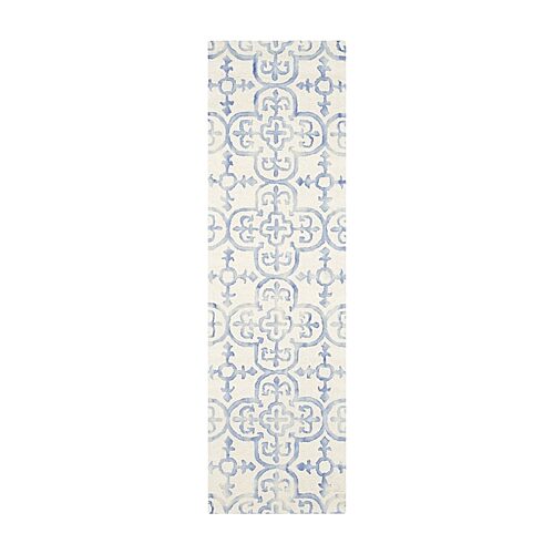 Click here for Safavieh Dip Dye Collection Danny Floral Runner Ru... prices