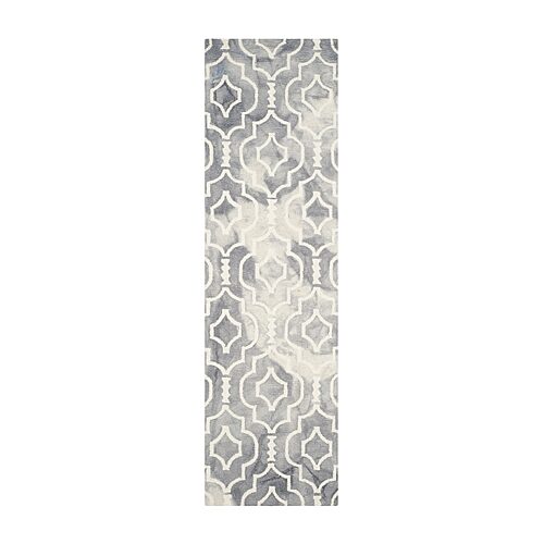Click here for Safavieh Dip Dye Collection Devnet Geometric Runne... prices