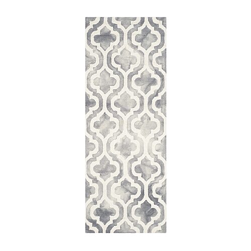 Click here for Safavieh Dip Dye Collection Elfrida Geometric Runn... prices