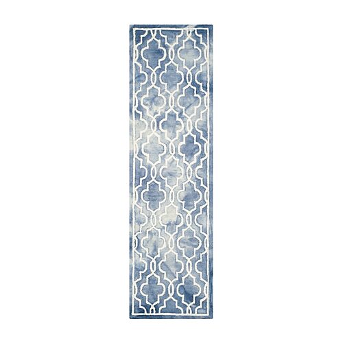 Click here for Safavieh Dip Dye Collection Jalen Geometric Runner... prices