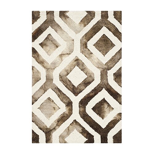 Click here for Safavieh Dip Dye Collection Lucian Geometric Area... prices