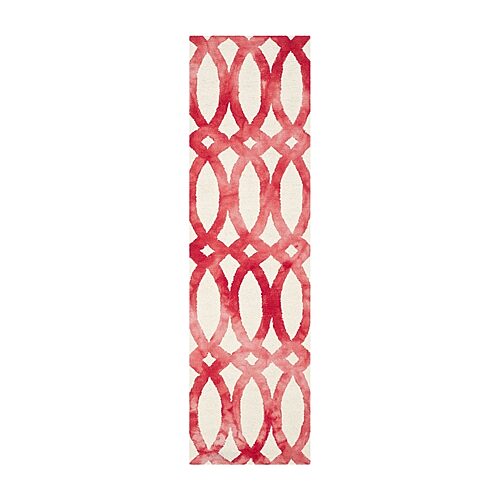 Click here for Safavieh Dip Dye Collection Maralyn Geometric Runn... prices