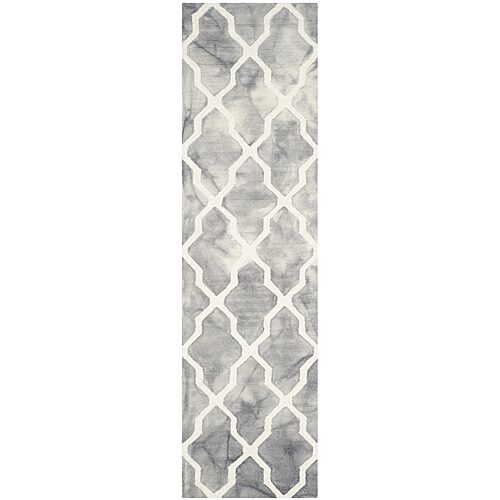 Click here for Safavieh Dip Dye Collection Petra Geometric Runner... prices