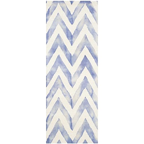 Click here for Safavieh Dip Dye Collection Ronnie Chevron Runner... prices