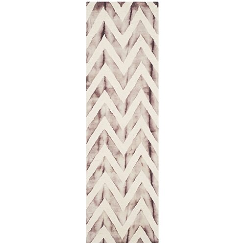 Click here for Safavieh Dip Dye Collection Ronnie Chevron Runner... prices