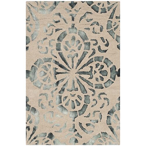 Click here for Safavieh Dip Dye Collection Vivyan Floral Area Rug... prices