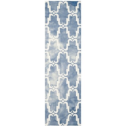 Click here for Safavieh Dip Dye Collection Wendell Geometric Runn... prices