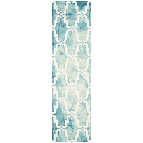 Click here for Safavieh Dip Dye Collection Wendell Geometric Runn... prices