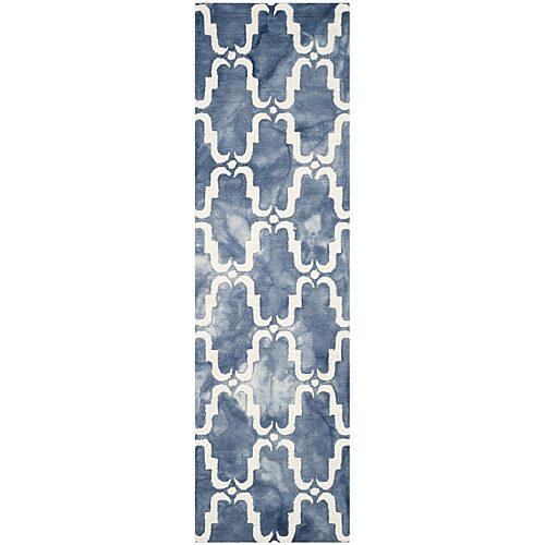 Click here for Safavieh Dip Dye Collection Wendell Geometric Runn... prices