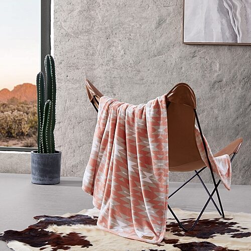 Click here for Wrangler Navajo Ultra Soft Plush Throw  70 x 50 -... prices