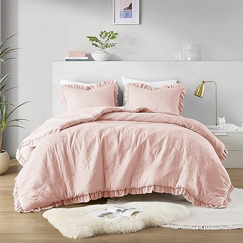 Click here for 510 Design Phoebe Diamond Quilted Ruffle Edge Midw... prices