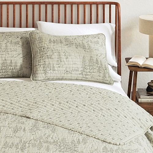 Click here for Linery Rustic Bear Reversible Quilt Set  One Size... prices