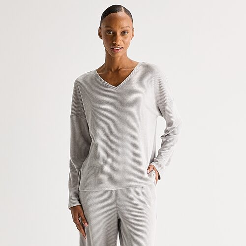 Click here for Ambrielle Womens Rib V Neck Long Sleeve Pajama Top... prices