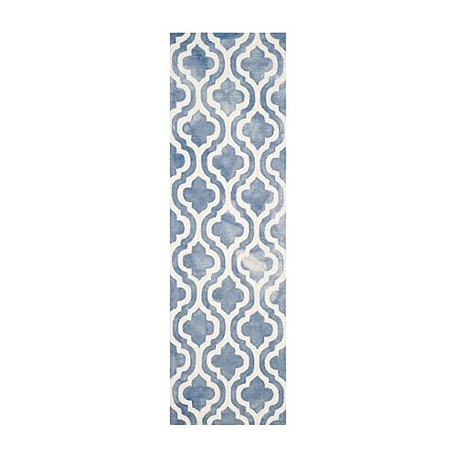 Click here for Safavieh Dip Dye Collection Elfrida Geometric Runn... prices