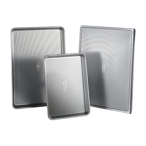 Click here for Usa Pan Non-Stick Aluminum 3-Piece Bakeware Set prices
