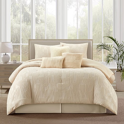 Click here for Stratford Park Eline 7-pc. Lightweight Comforter S... prices
