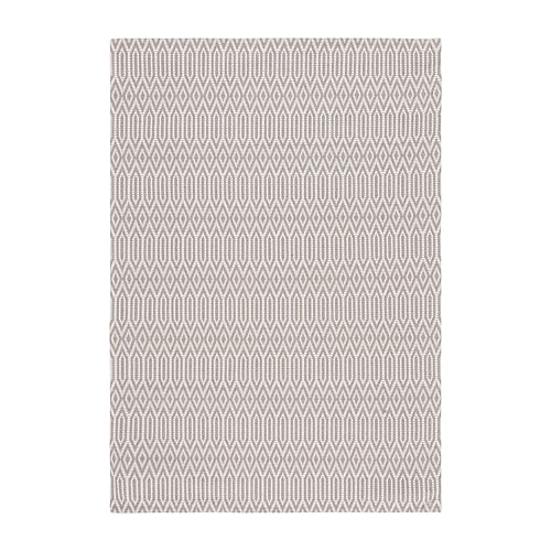 Click here for Martha Stewart Vera Geometric Indoor Rectangular A... prices