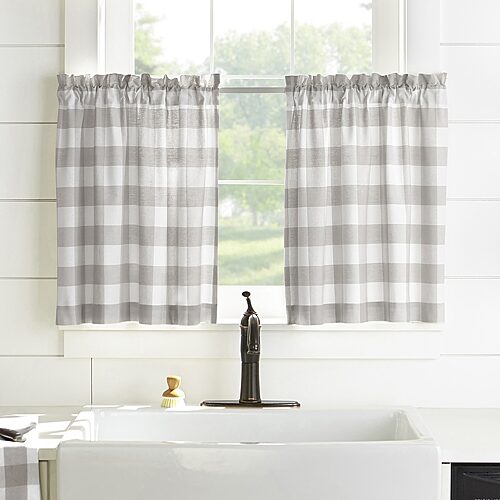 Click here for Threadmade Farmhouse Living Buffalo Check 2-pc. Ro... prices