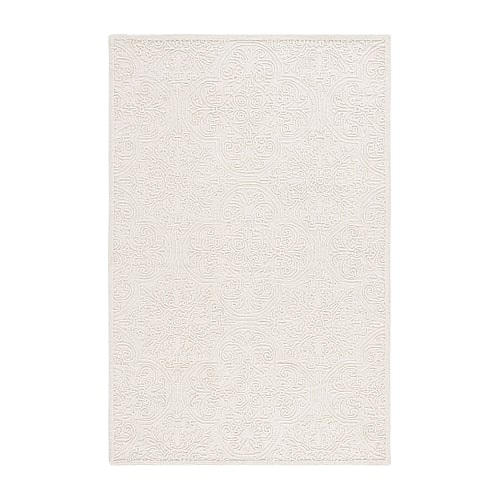 Click here for Martha Stewart Nora Medallion Hand Tufted Indoor R... prices