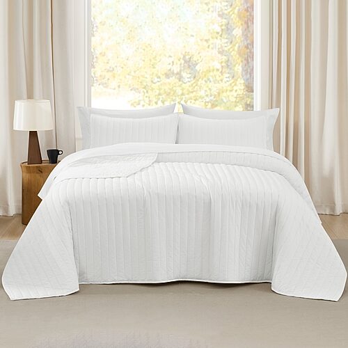 Click here for Brooklyn Loom Oversized Cotton Percale 3pc. Quilt... prices
