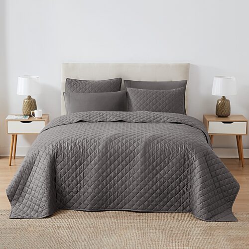 Click here for Cannon Solid Oversized Percale 3pc. Quilt Set prices