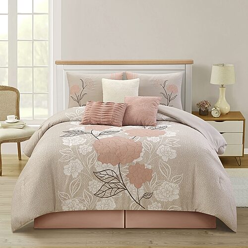Click here for Stratford Park Alma 7pc Midweight Comforter Set  O... prices