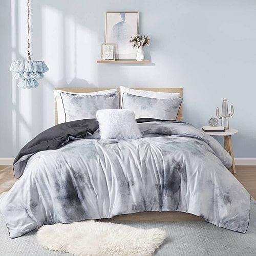 Click here for Intelligent Design Cassiopeia Watercolor Tie Dye 3... prices