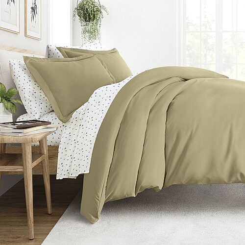 ienjoy Home Bedding Bundle 8-Piece Comforter with Duvet Cover Set  King - Soft Floral Sage