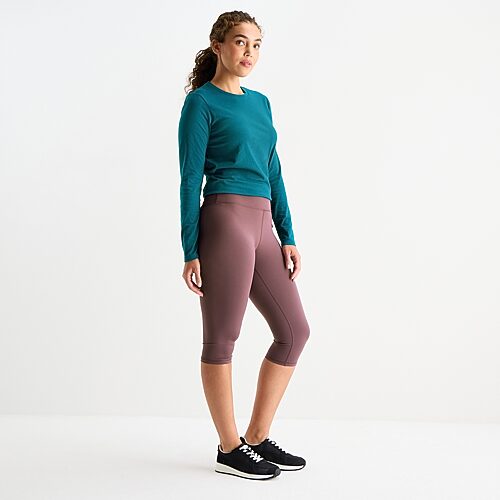 Click here for Xersion Womens 90s Iconic High Rise Capri Legging... prices