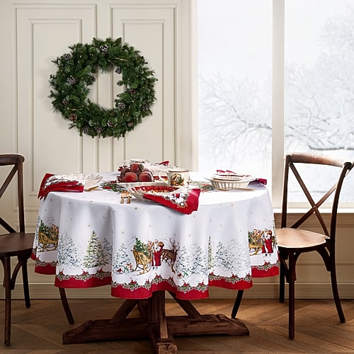 Villeroy & Boch Toys Fantasy Engineered Tablecloth  60 x 84 Oval - Multi