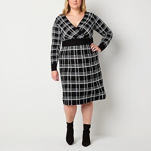 Click here for Robbie Bee Womens Plus Long Sleeve Plaid Midi Swea... prices
