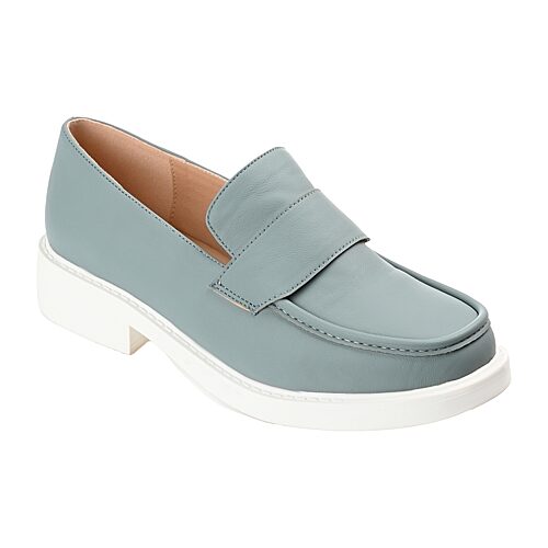 Click here for Journee Collection Saydee Womens Moc Closed Toe Lo... prices