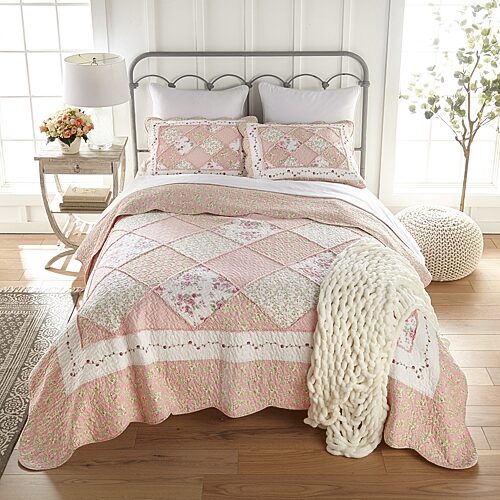 Click here for Donna Sharp Strawberry Garden 3-pc. Hypoallergenic... prices
