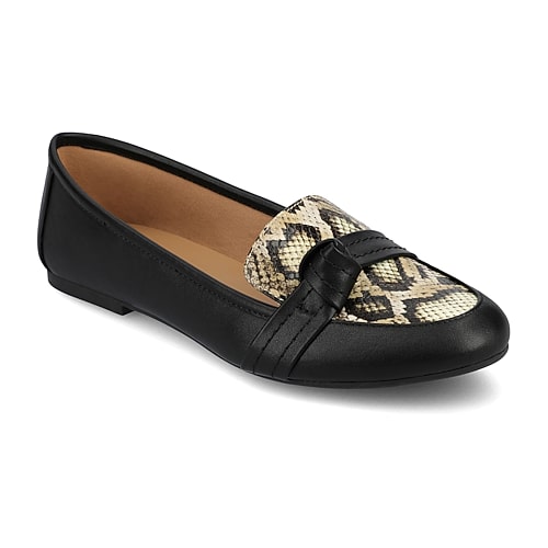 Journee Collection Womens Marci Slip-on Round Toe Loafers  6 Medium  White