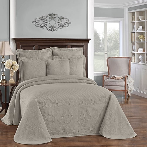 Click here for Historic Charleston Collection King Charles Matela... prices