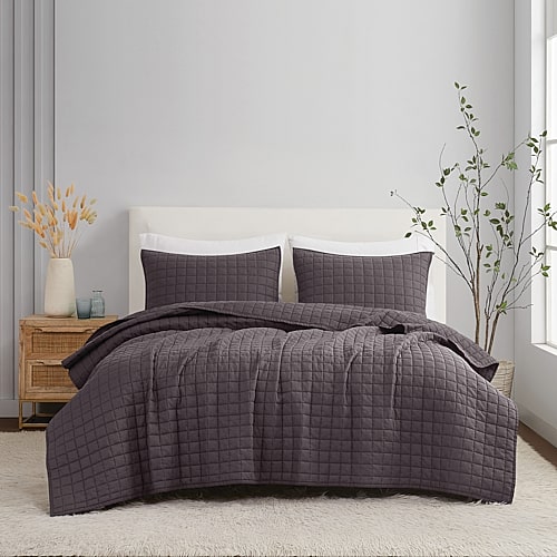 Click here for Brooklyn Loom Solid 100 Linen 3pc. Quilt Set prices