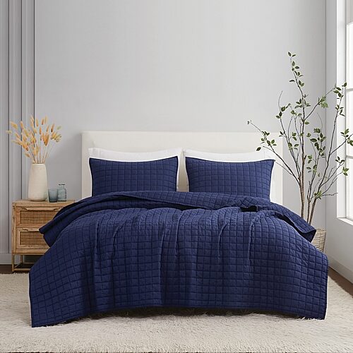 Click here for Brooklyn Loom Solid 100 Linen 3pc. Quilt Set prices