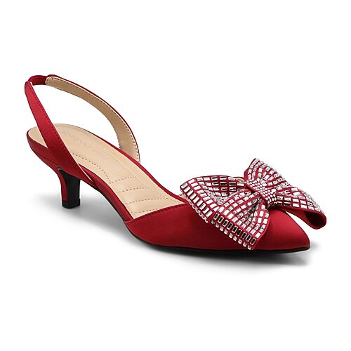 Click here for Adrienne Vittadini Soroya Womens Pointed Closed To... prices