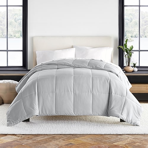 Click here for ienjoy Home All Season Lightweight Solid Down Alte... prices