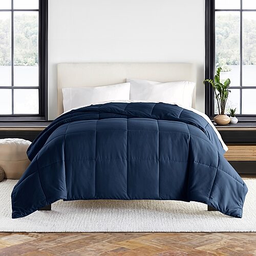 Ienjoy Home All Season Lightweight Solid Down Alternative Comforters