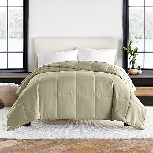 Click here for ienjoy Home All Season Lightweight Solid Down Alte... prices