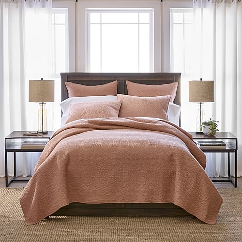 Click here for Linden Street Addison Quilt  One Size  Brown prices