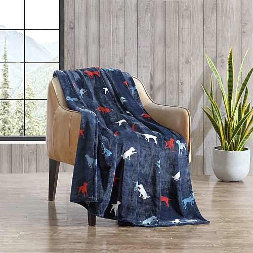 Click here for Eddie Bauer Buddy The Dog Plush-Fleece Throw prices