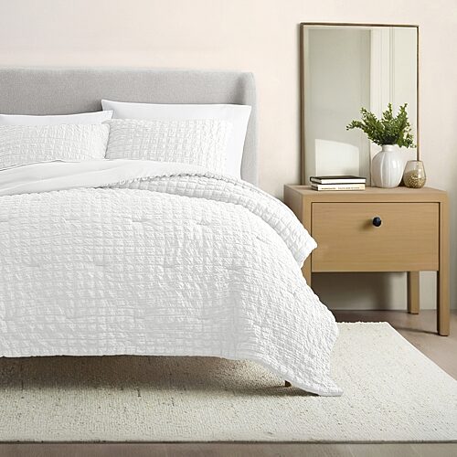 Ienjoy Home Textured Seersucker Box Comforter Sets